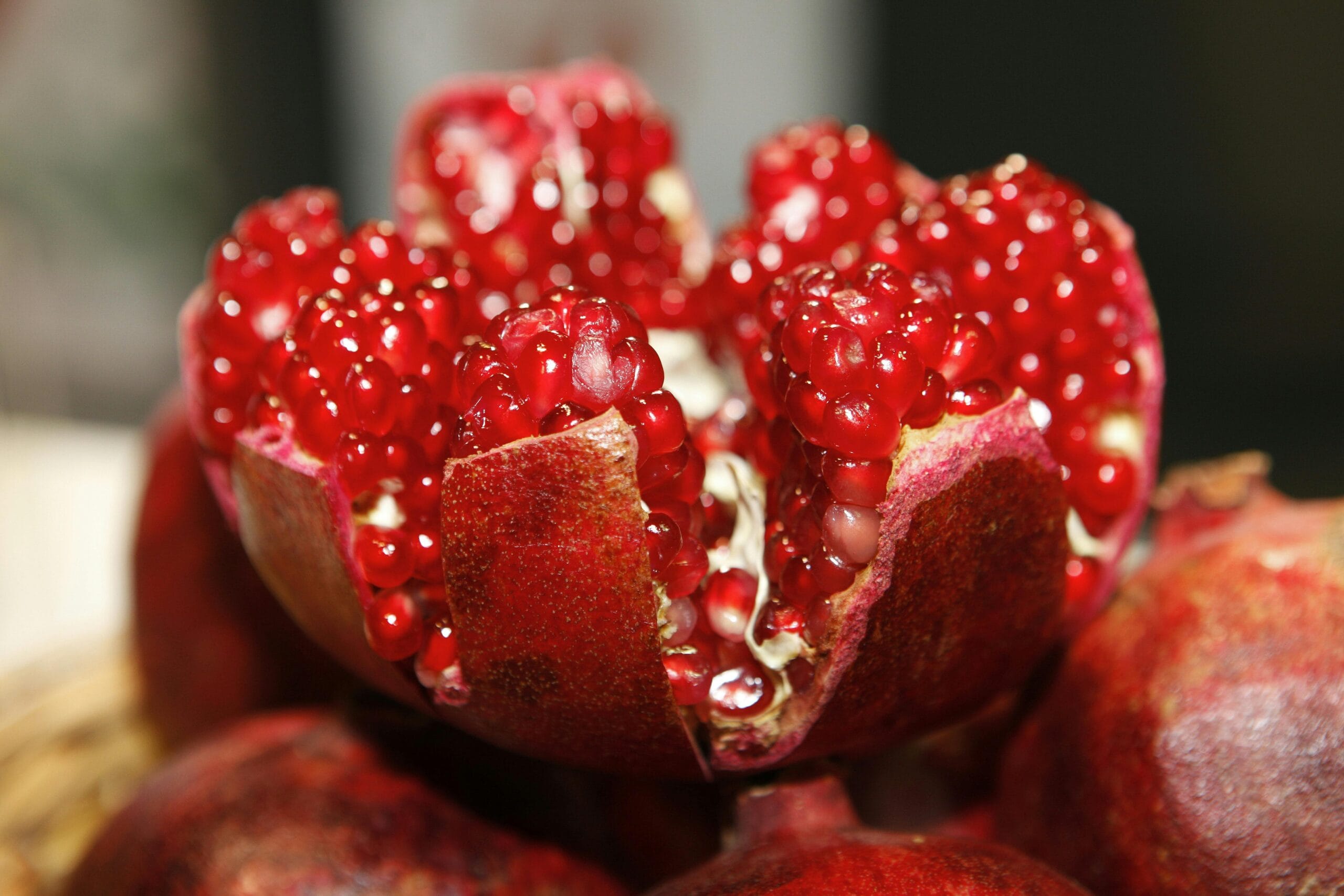 Nature’s "Longevity Pill": Why Science Is Obsessed With Pomegranate ...